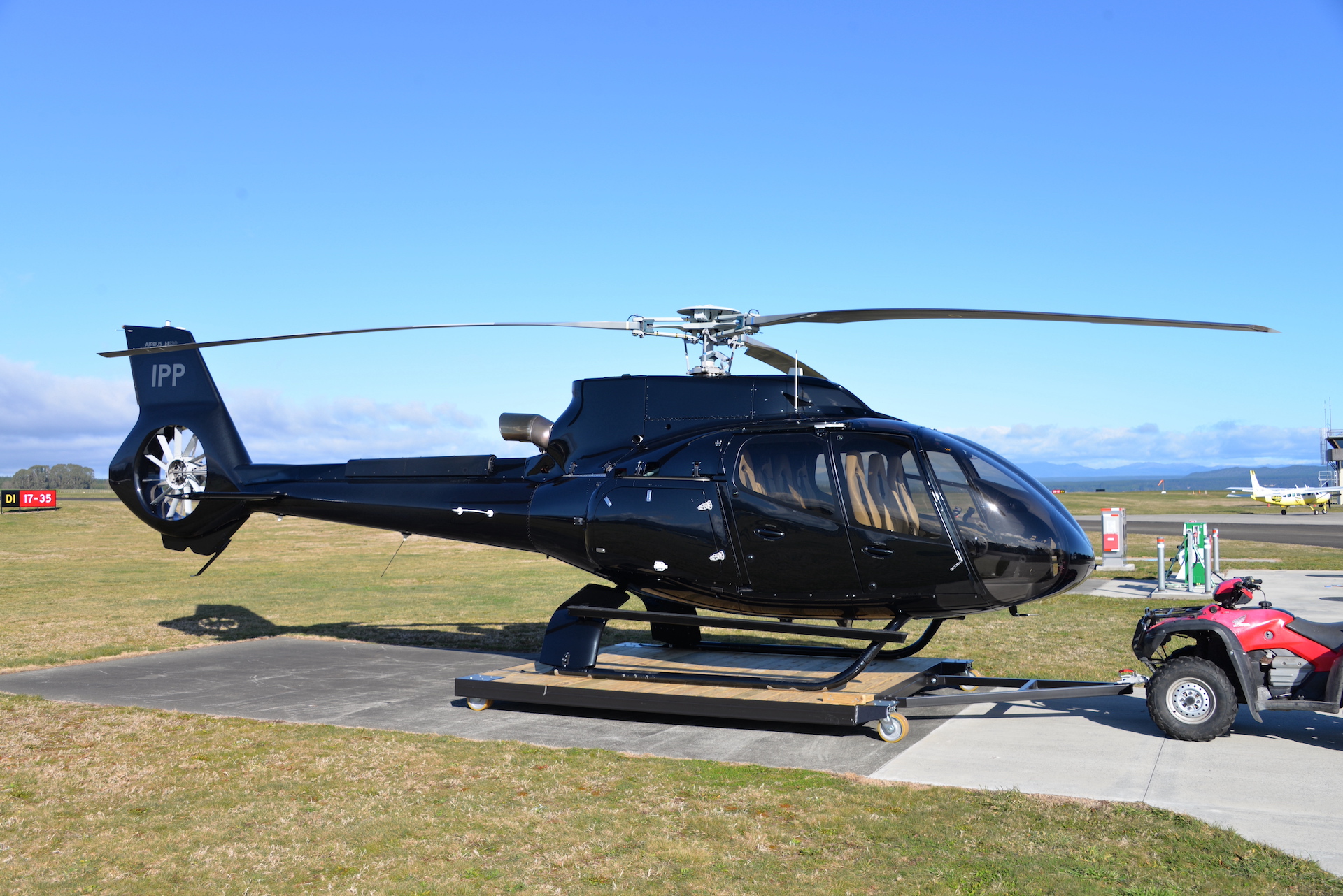 Our Helicopters – Helisika